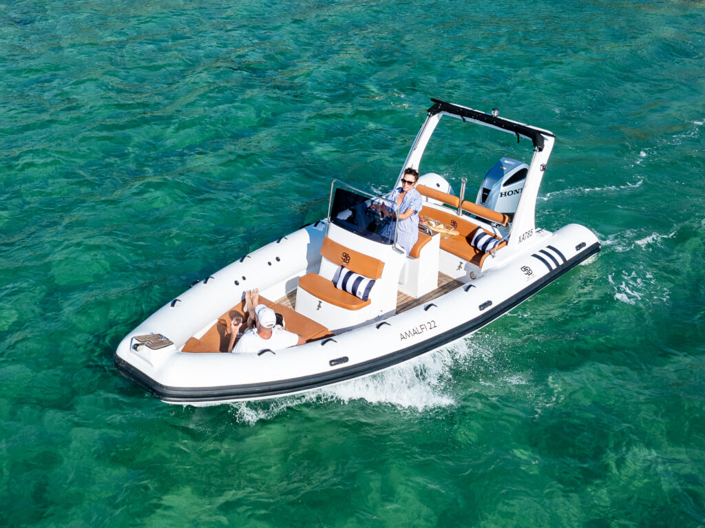 New Boat Showroom - Aussie Boat Sales